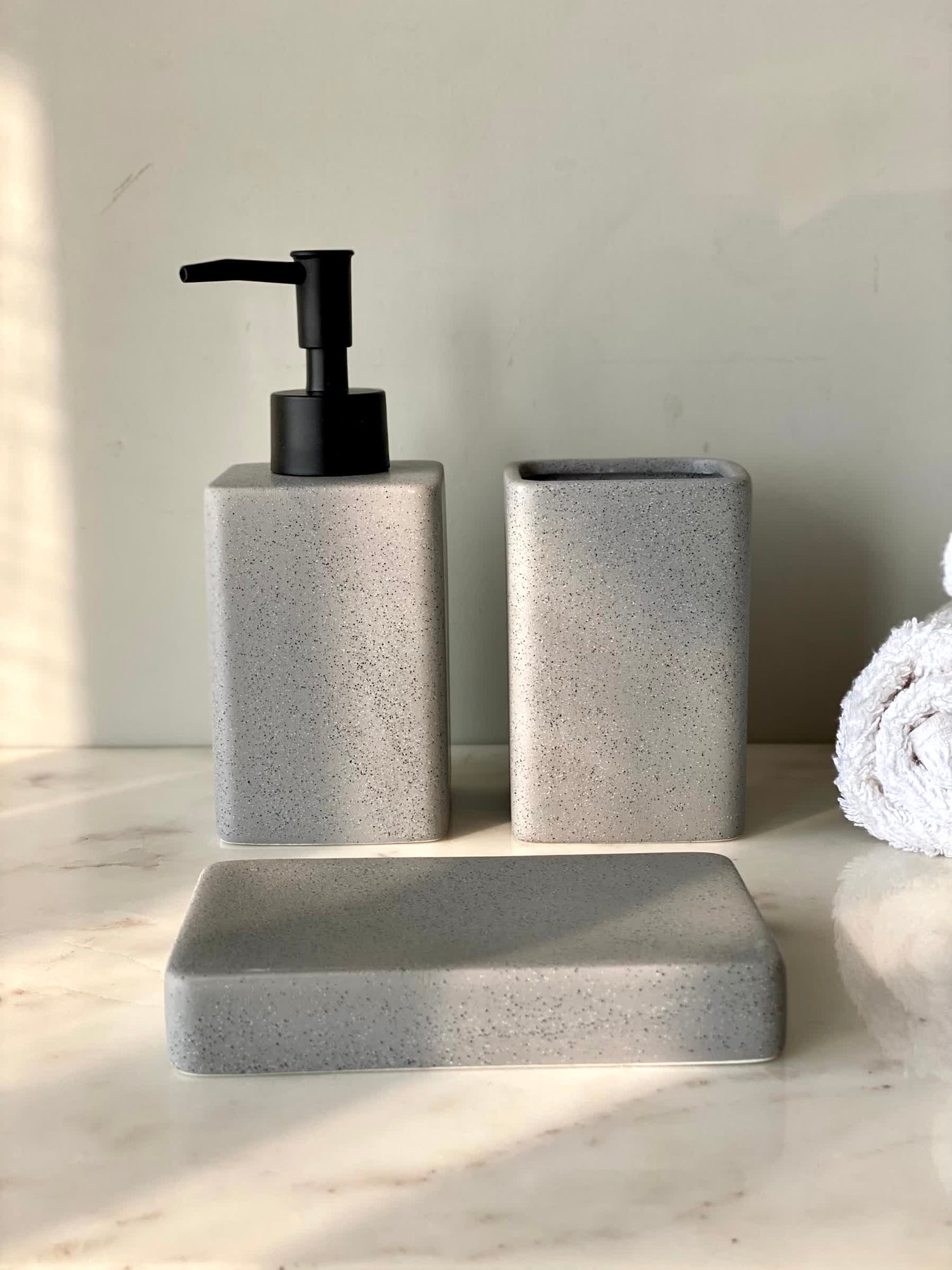 Slate Bathroom Set - Grey – Mason Home