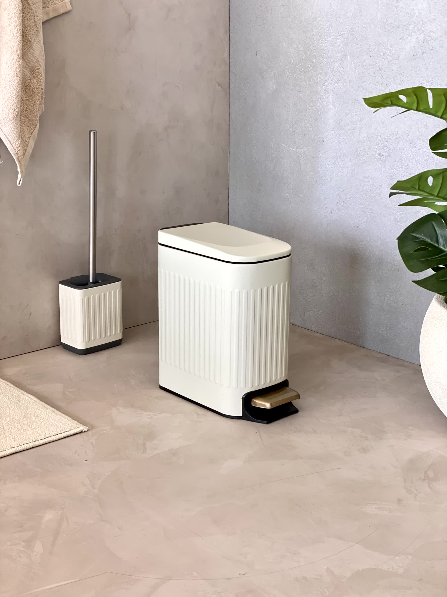 Fiora Beige Dustbin - 6L – Mason Home by Amarsons - Lifestyle & Decor