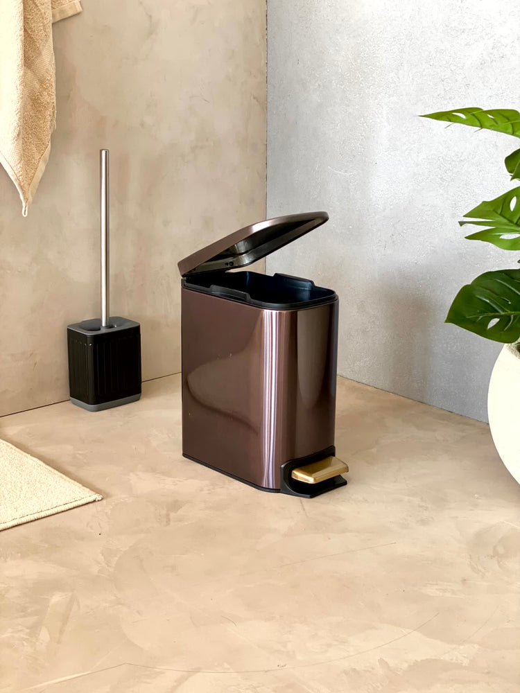 Dustbins – Mason Home