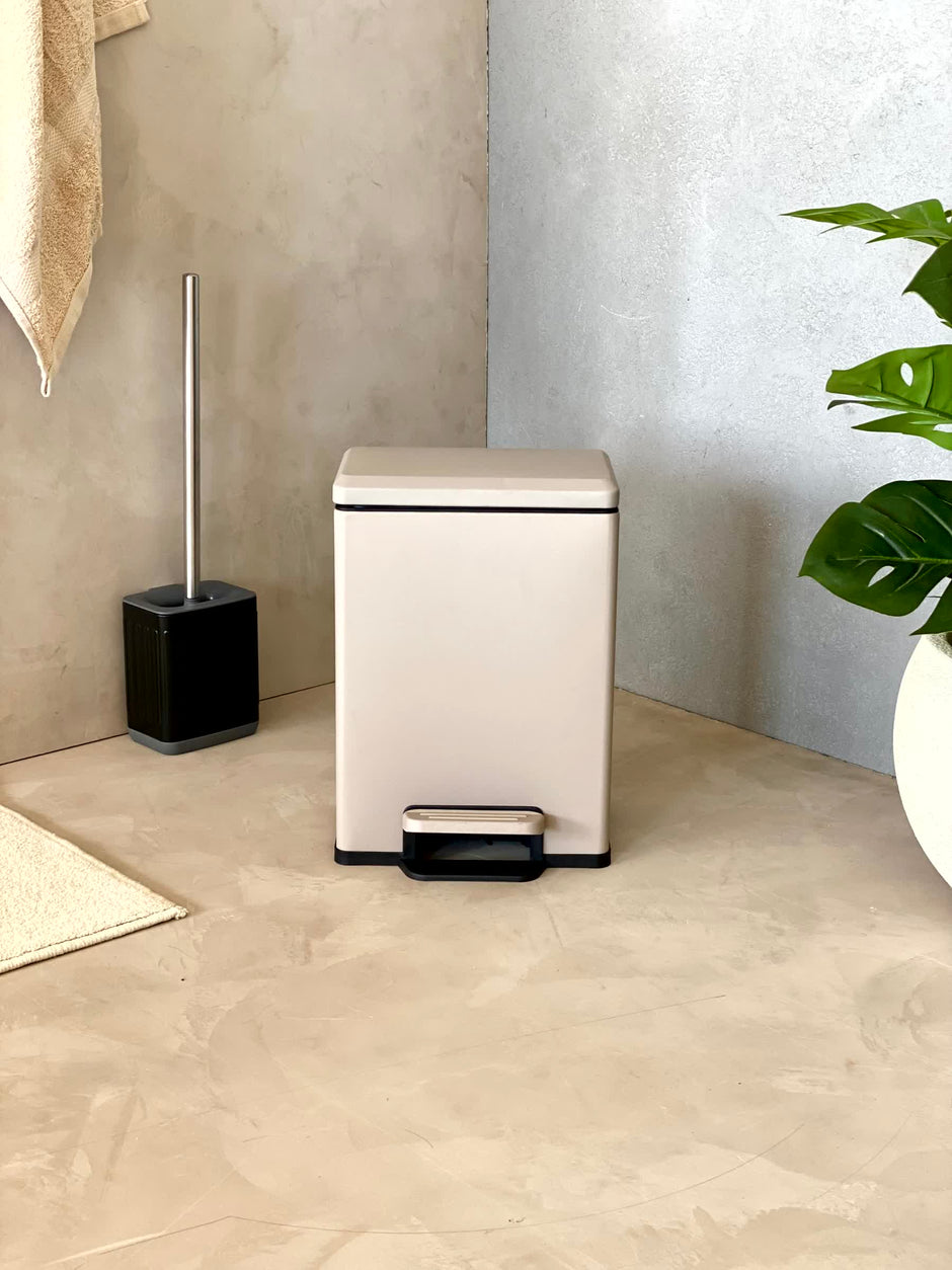 Dustbins – Mason Home