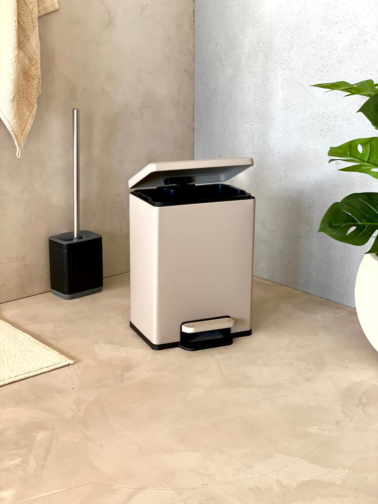 Dustbins – Mason Home